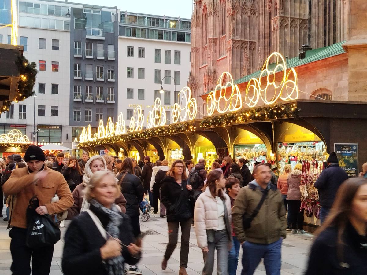 Коледният дух превзе Виена – Uchi.bg